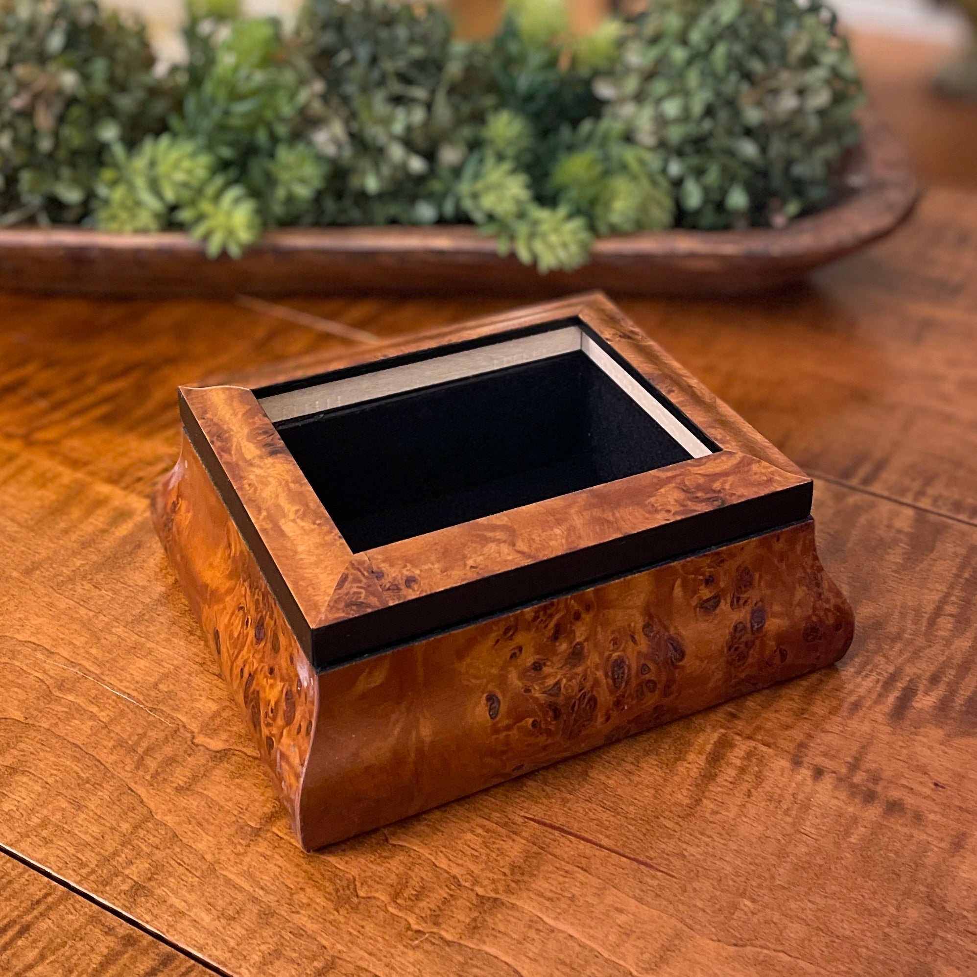 Olde Colonial Designs Needlework Treasure Box 4 x 5 ~ Light Burl – Hobby House Needleworks