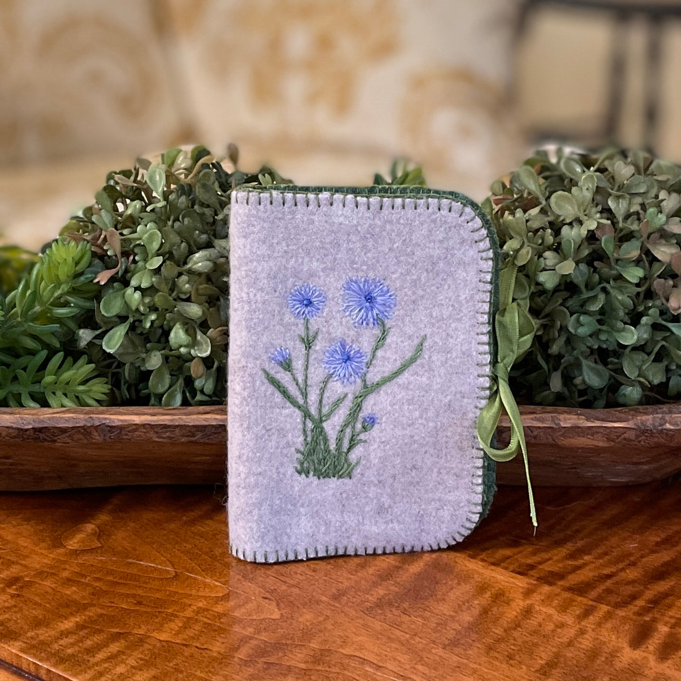 Hand-Embroidered Needle Case – Hobby House Needleworks