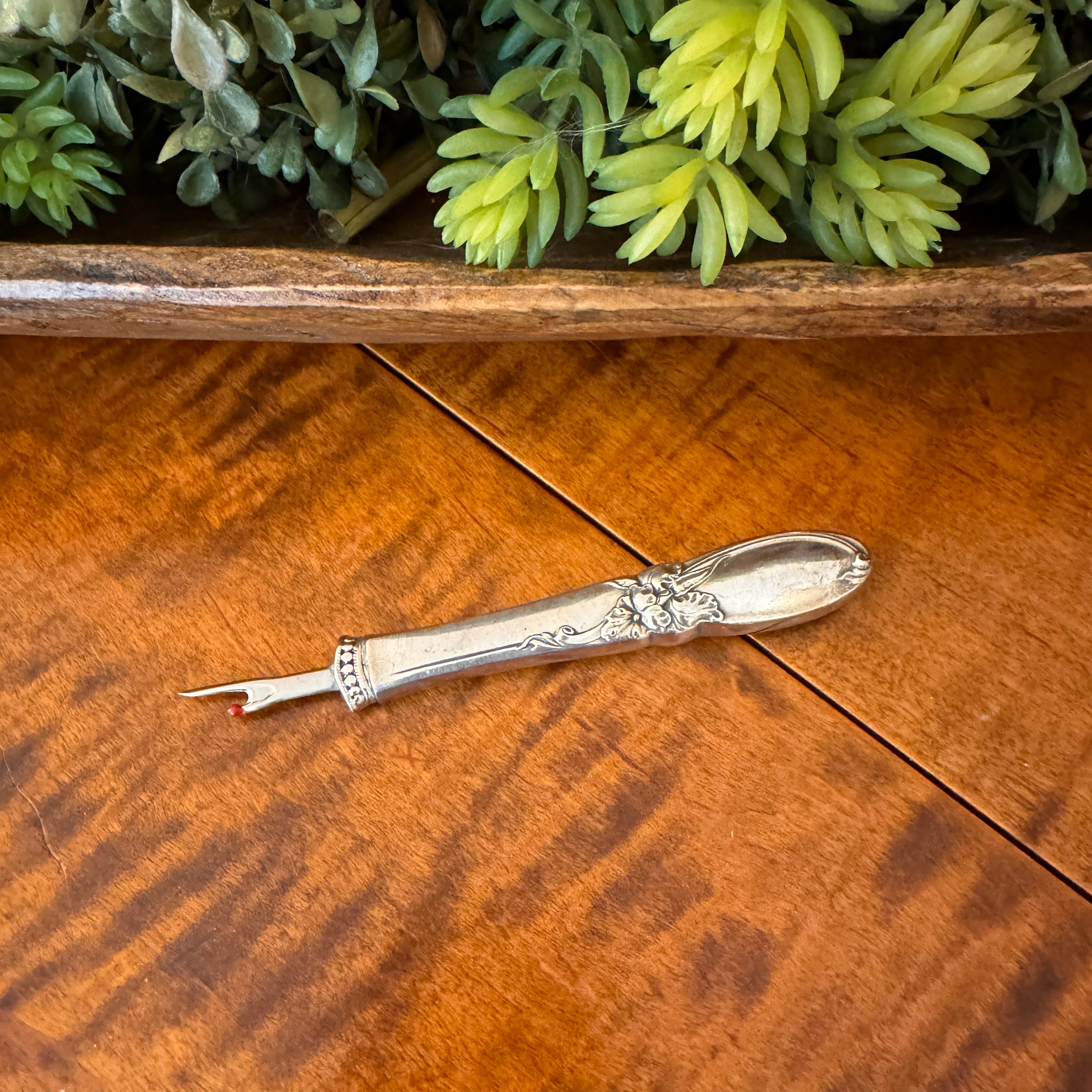 Vintage Silverplated Seam Ripper – Hobby House Needleworks