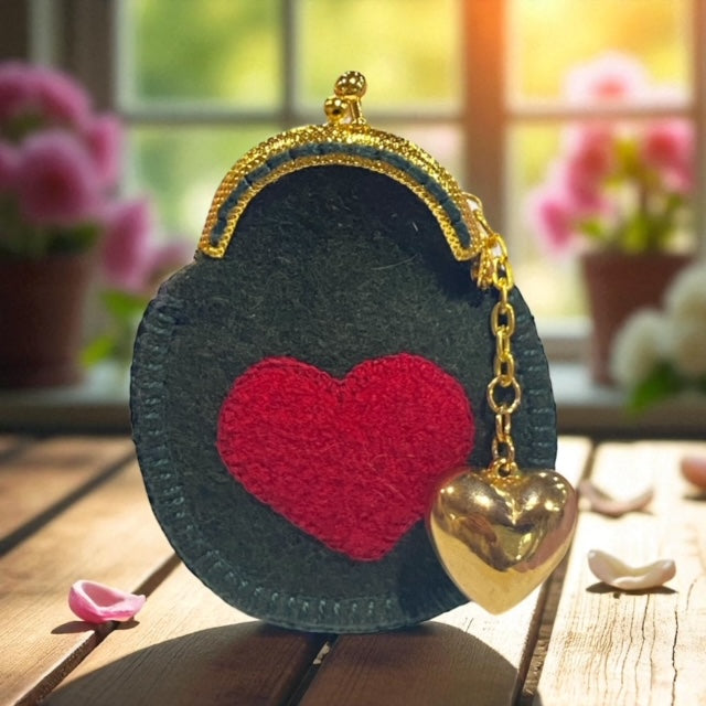 Paxe's Designs ~ Small Hand-crafted Heart Wool Change Purse – Hobby ...