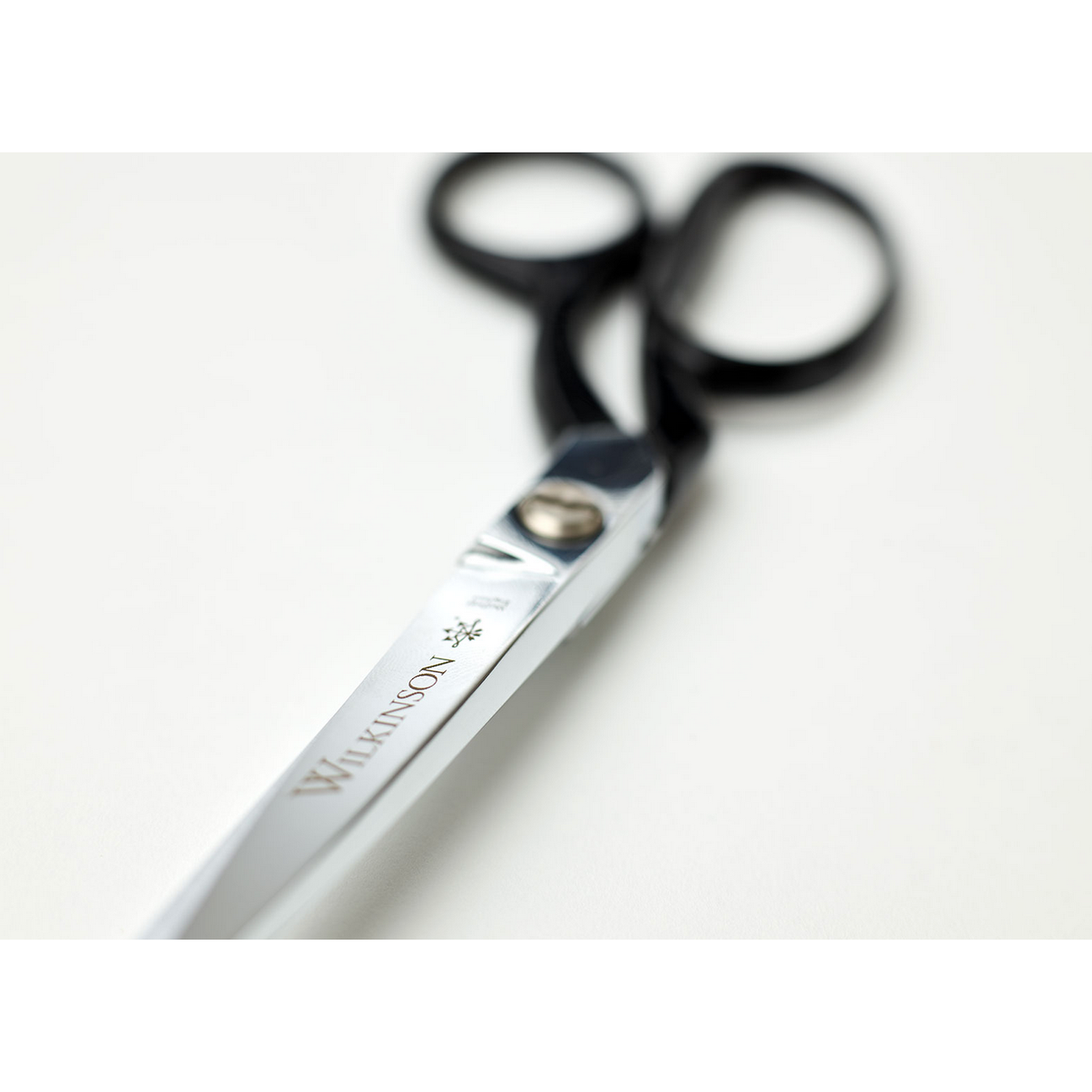 William Whiteley 8" Classic Sewing Shears – Hobby House Needleworks