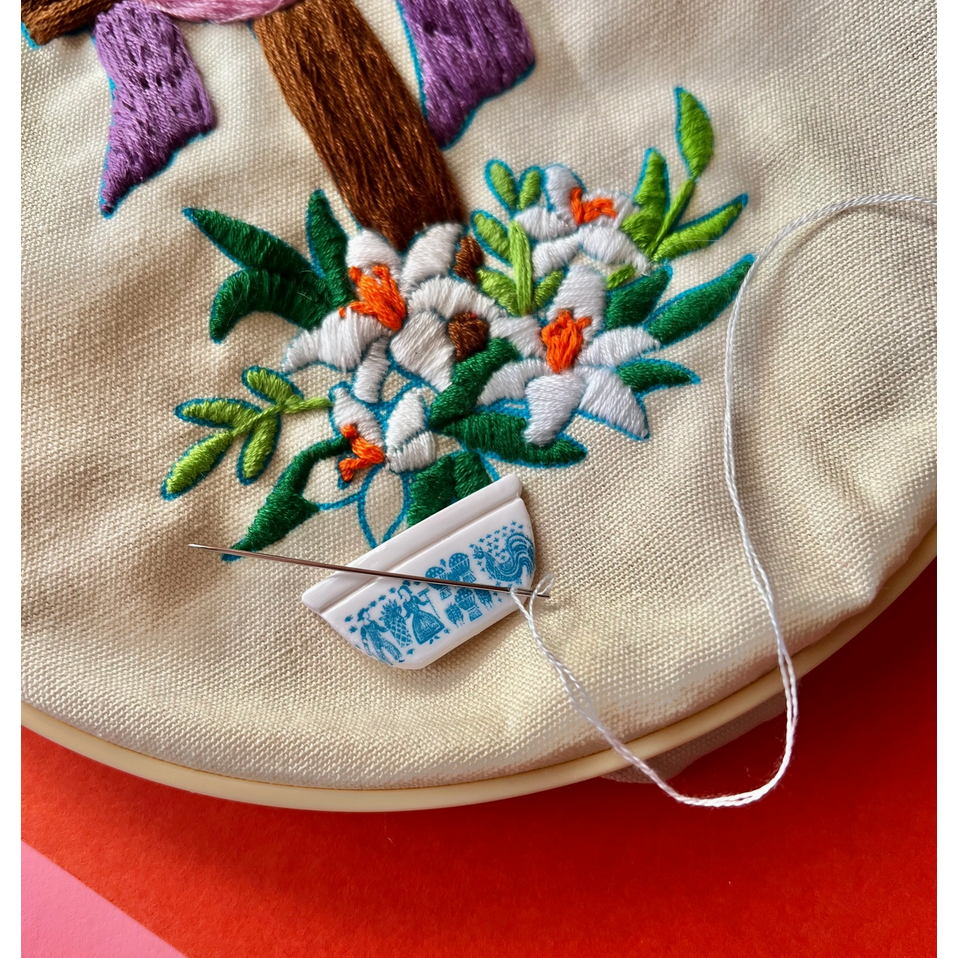 Pyrex Needle Minder - Butterfly Gold – Hobby House Needleworks